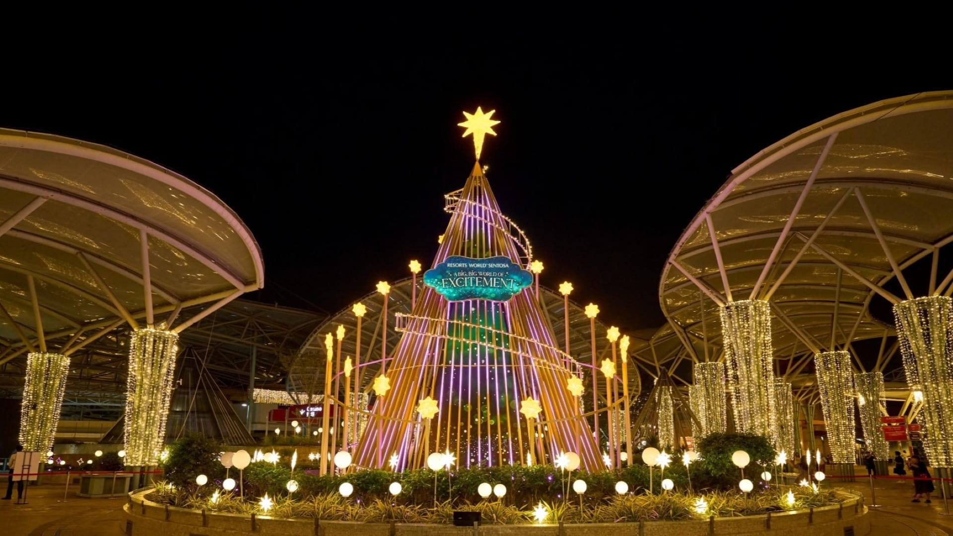 Celebrating Christmas in Resorts World Sentosa