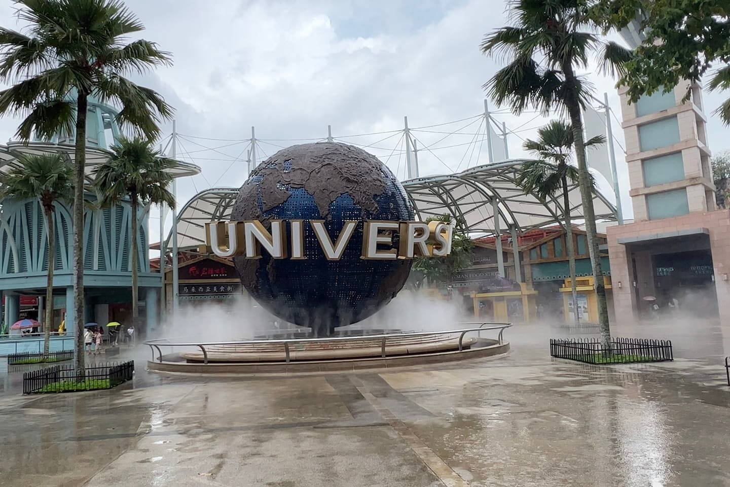 Monorail to Universal Studios Singapore